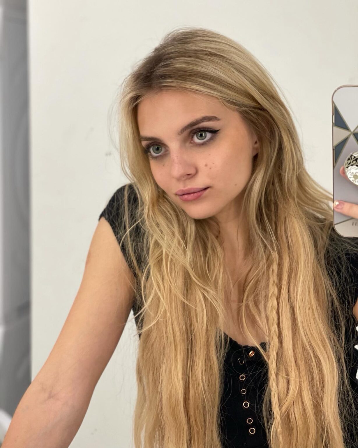 Trippie Bri Bio, Age, Career, Net Worth, Height, Education,