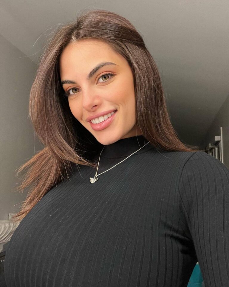 Alexa Pearl Bio, Age, Career, Net Worth, Height, Education,