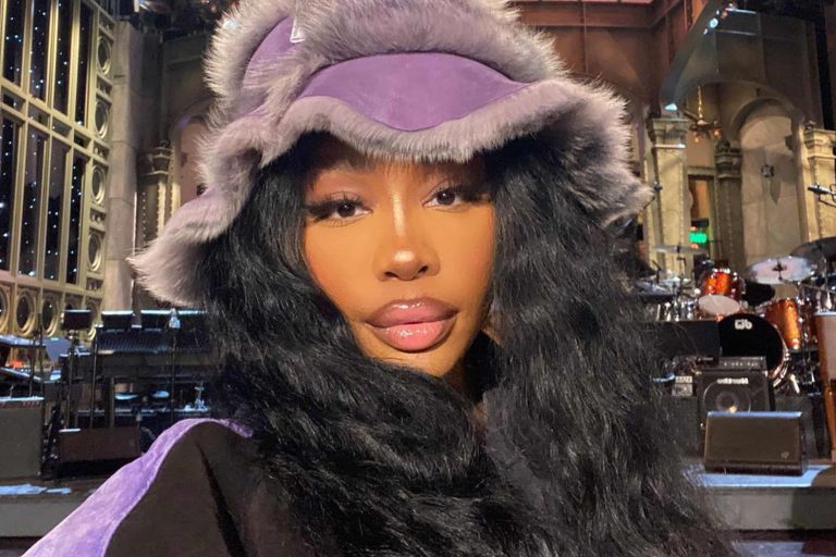 SZA Real Name and How She Got Her Stage Name - CELEB DISTINATION